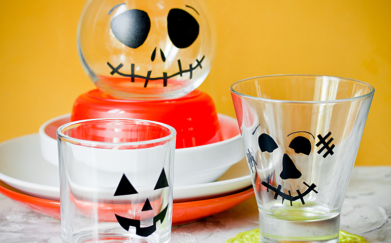 Hosting an Office Halloween Party: Dos and Don'ts