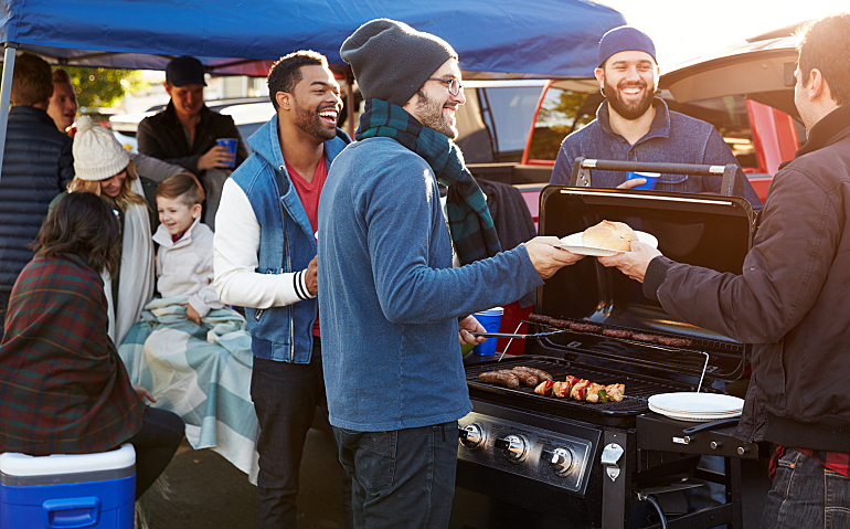 Tips for Hosting an NFL Office Tailgate Party This Season