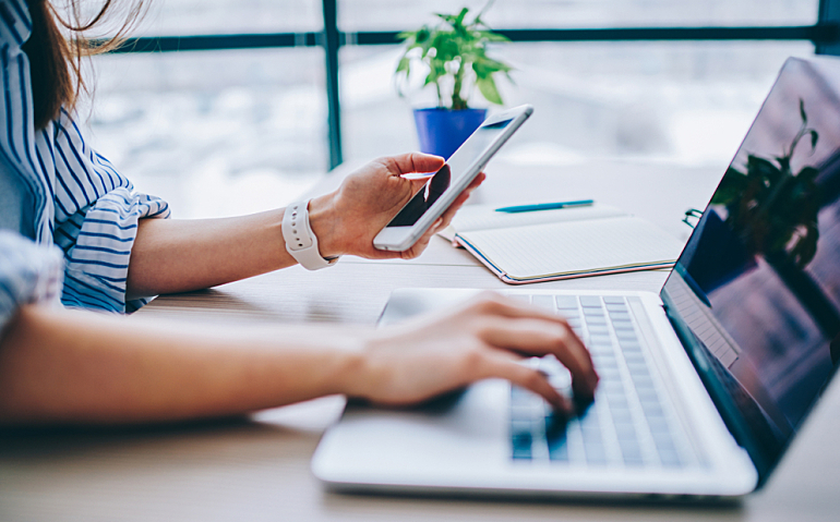 The Pros and Cons of Using Business Chat Apps